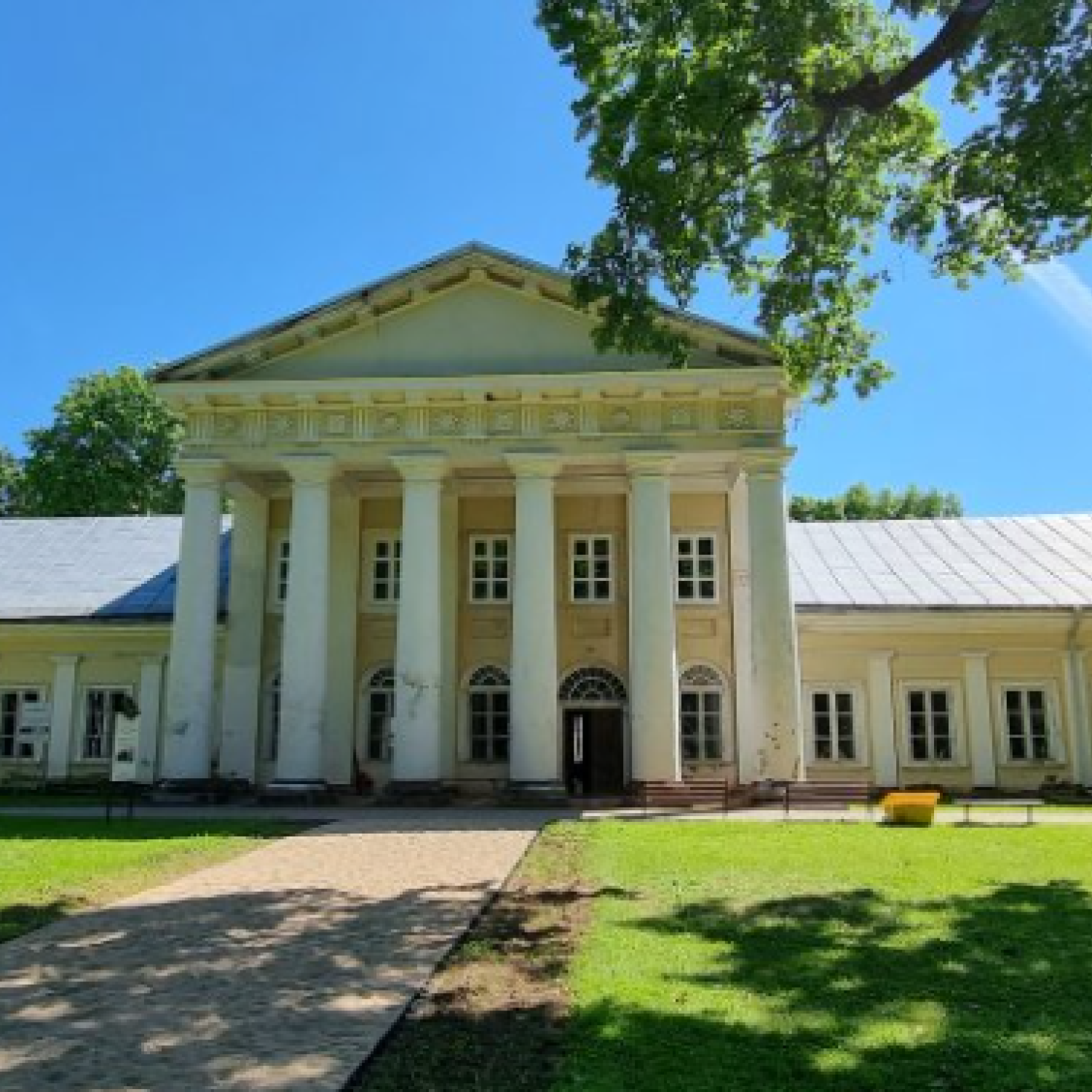 Rokiskiosirena.lt - Penktadienio vakaras Salų dvare