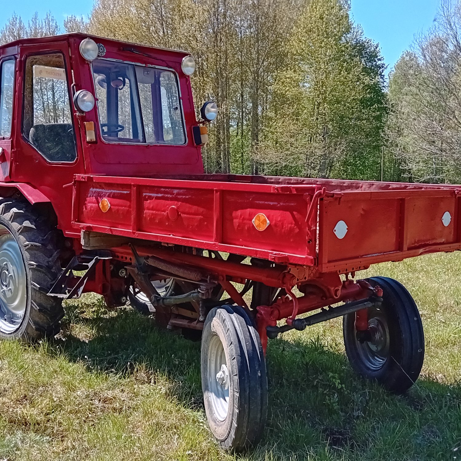 Rokiskiosirena.lt - „T-16“ traktorius su šienapjove